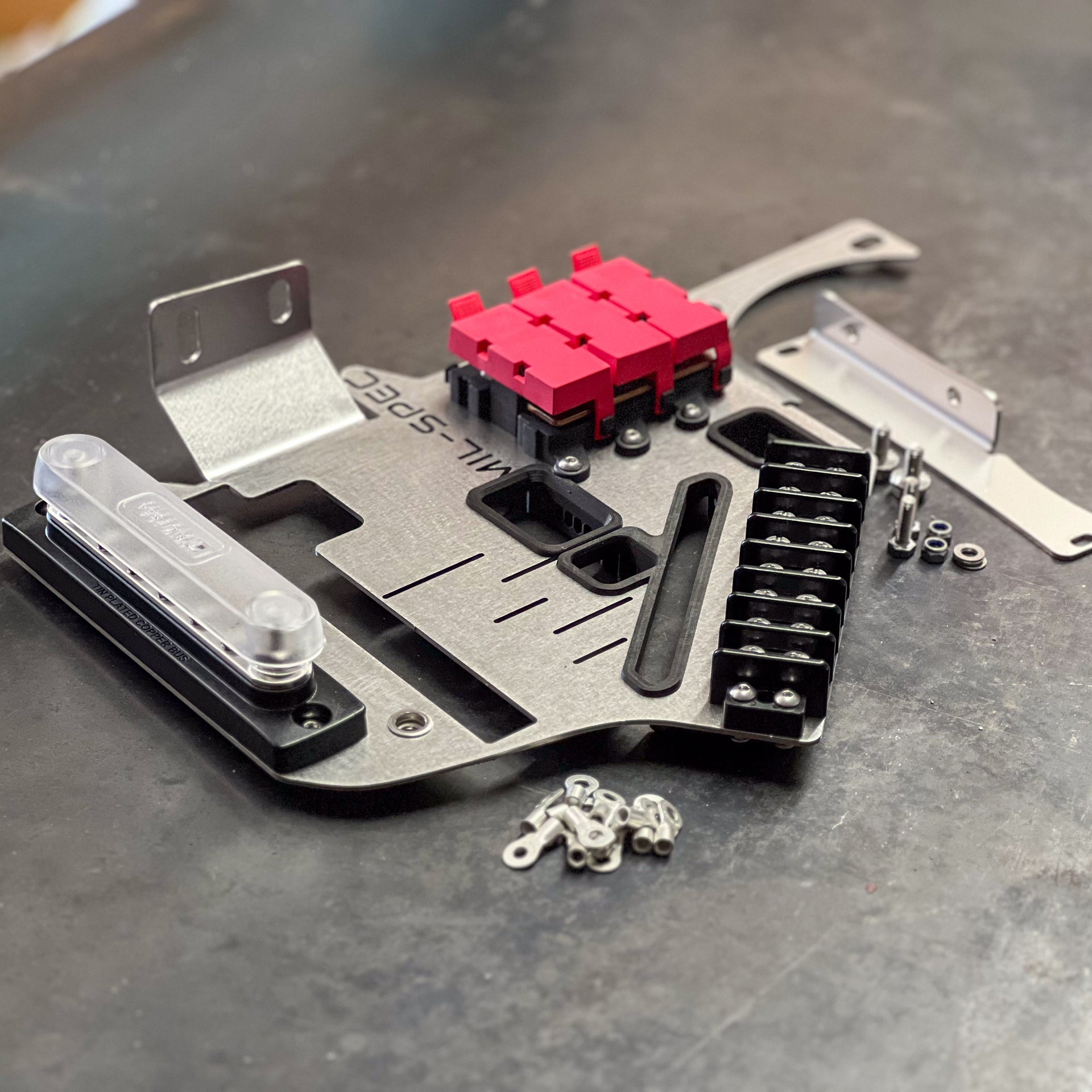 Switch Pros SP9100 Mounting Kit - 70 Series Landcruiser