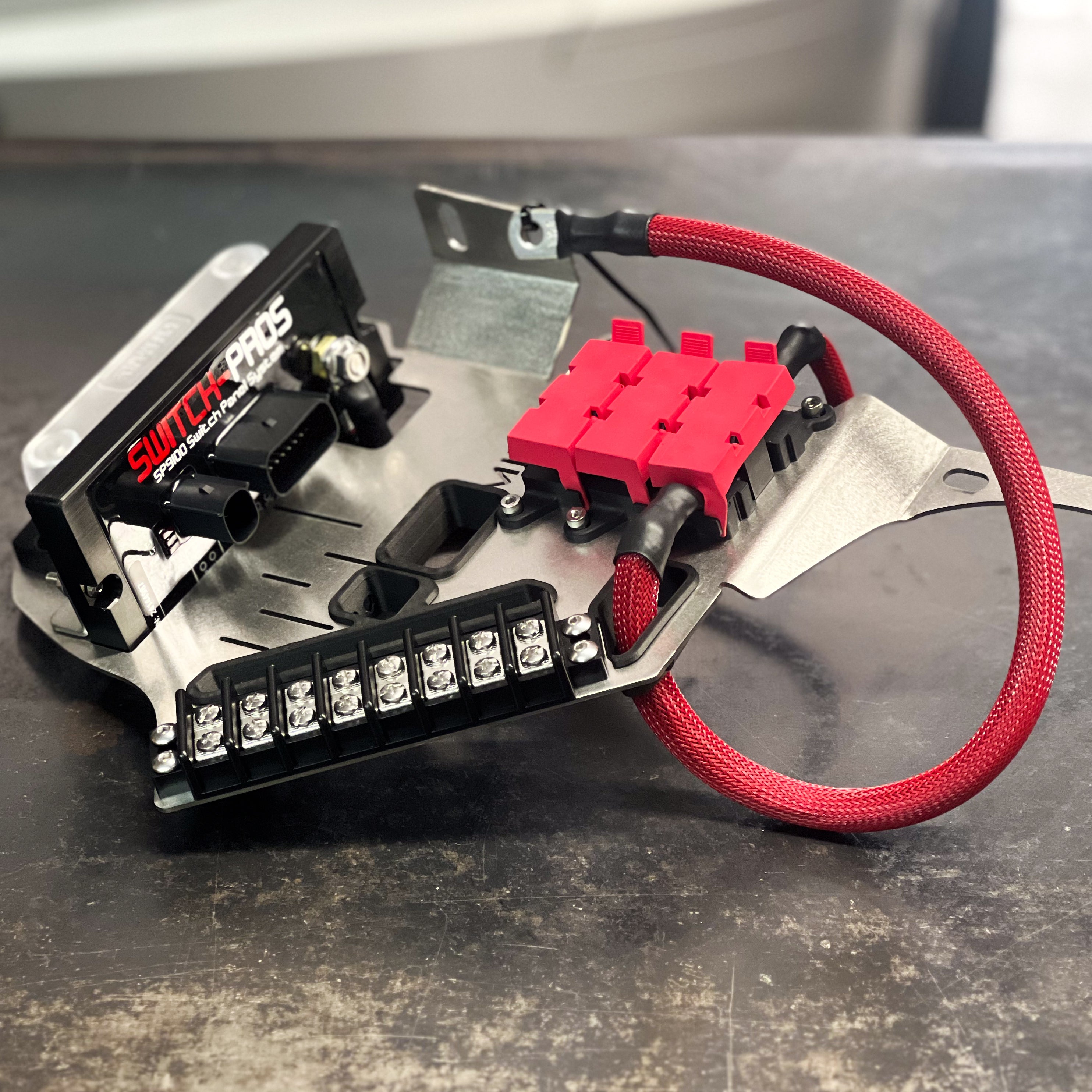 Switch Pros SP9100 Landcruiser Mount Kit