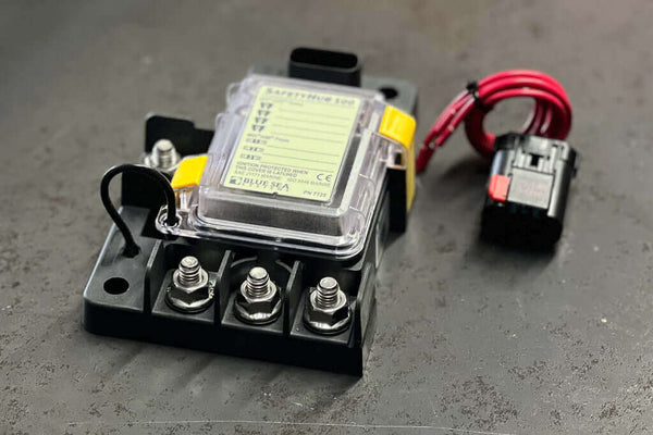 Blue Sea SafetyHub 100 Fuse Block